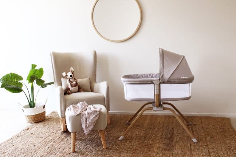 Rocking Travel Bassinet – Beige – babyhood