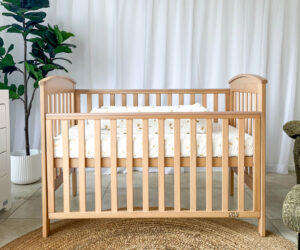 Classic Curve Cot - babyhood